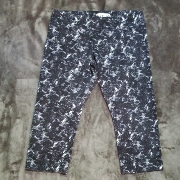 Andrew Marc | Pants & Jumpsuits | New Andrew Marc New York Capri ...